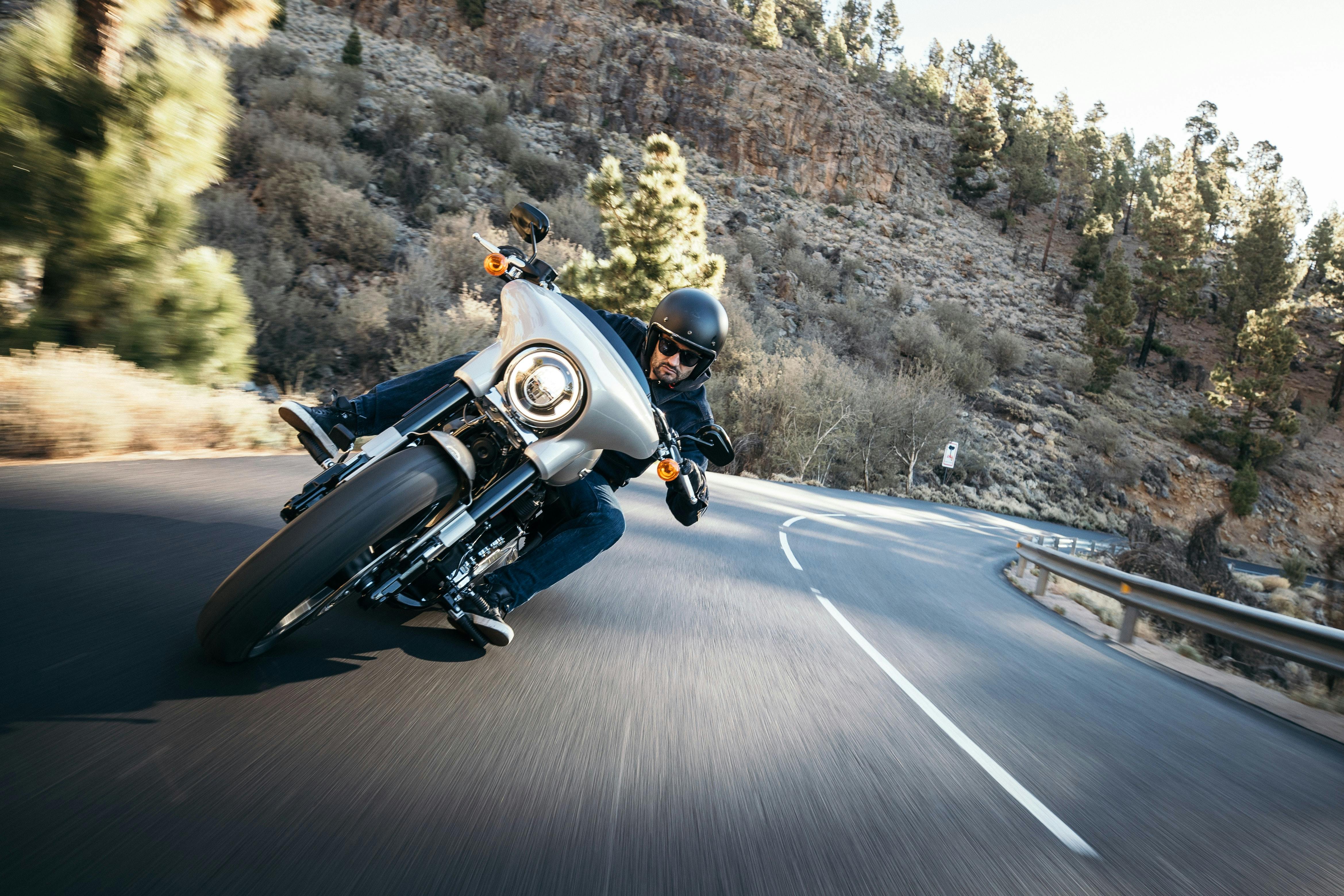 Best Cross-Country Motorcycle Routes in the USA